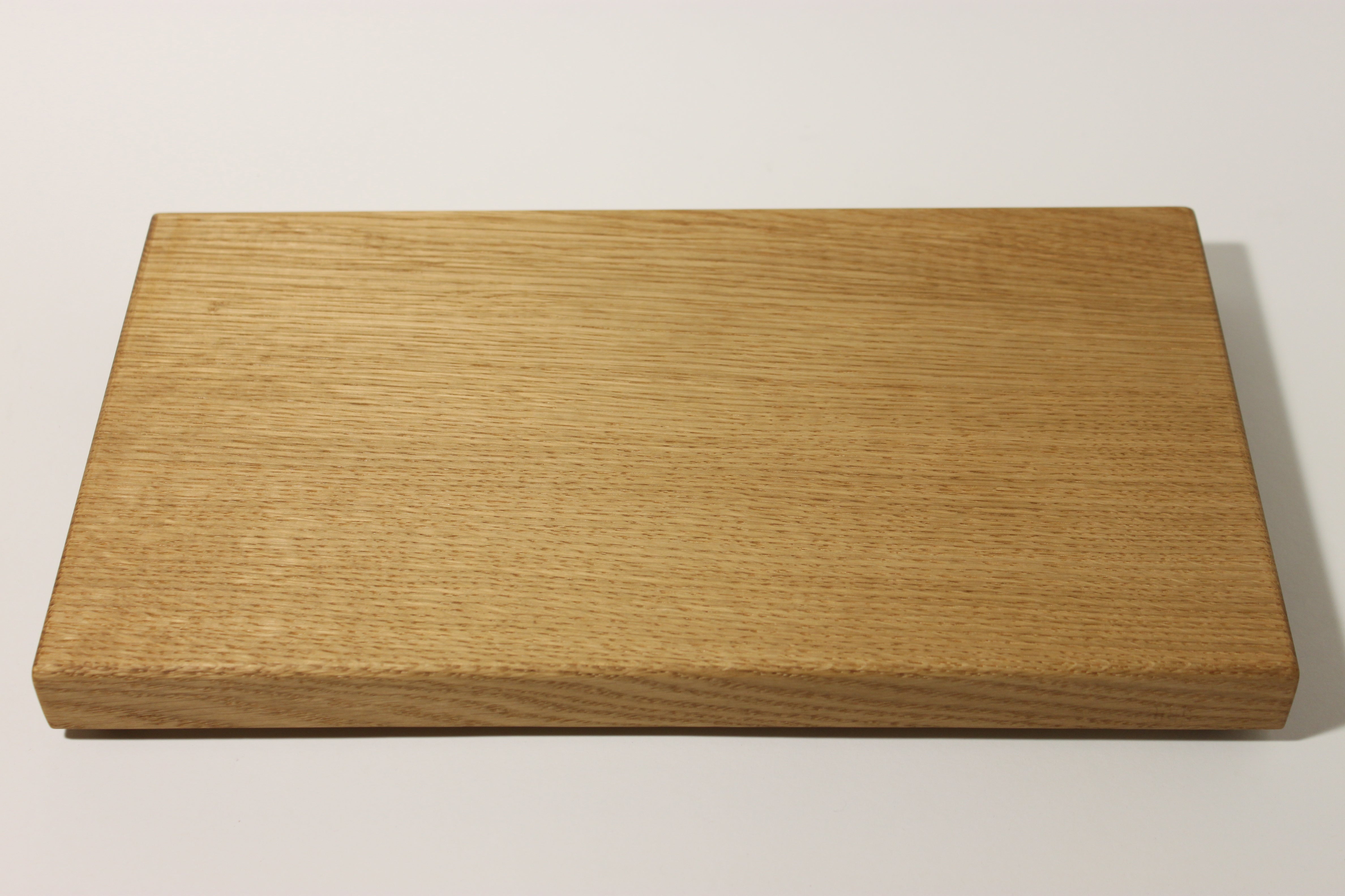 Schneidebrett 35cm x 20cm x 2.7cm Eiche – Kochbretter Straub