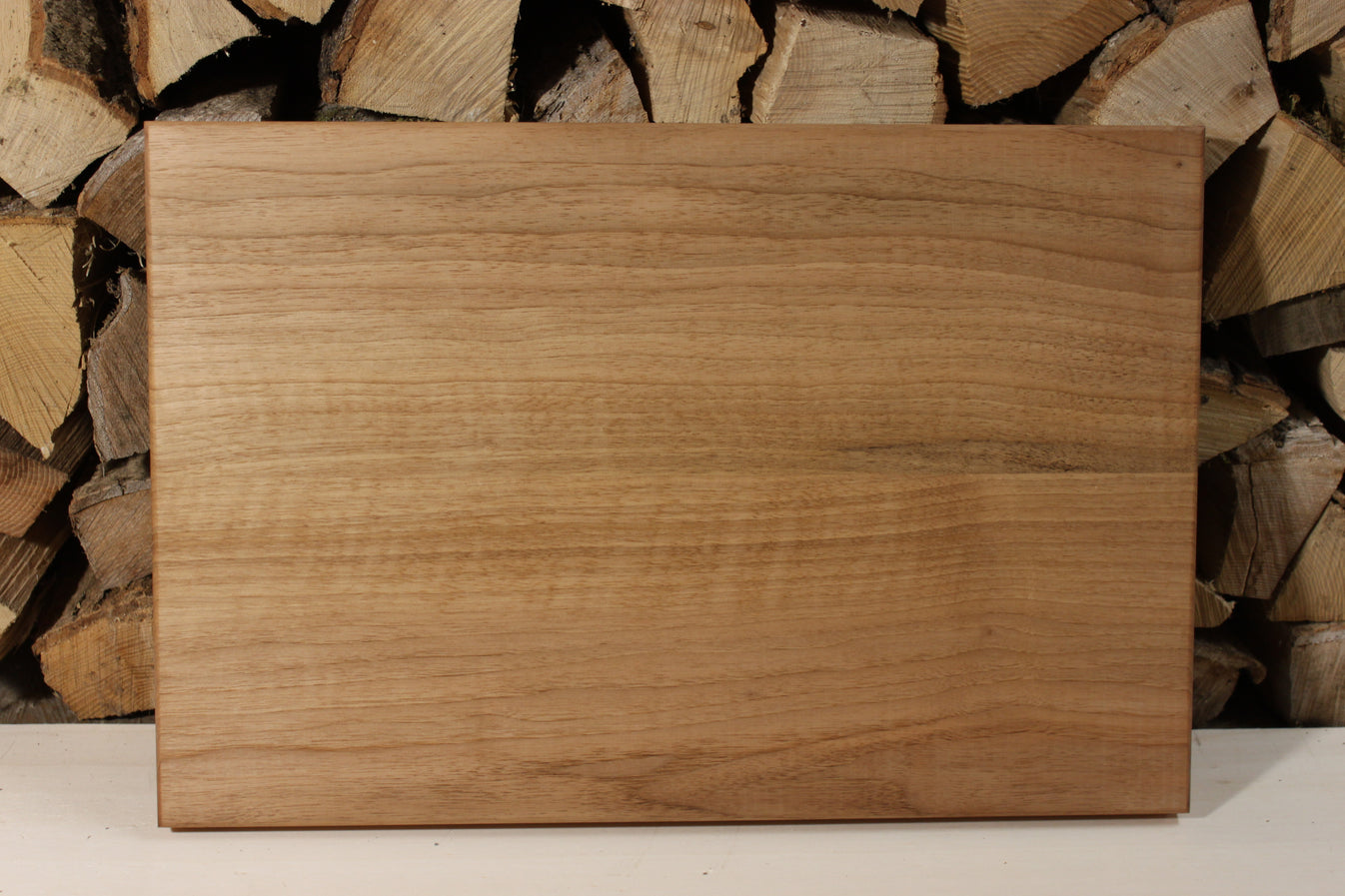 Schneidebrett 45cm x 30cm x 2.7cm Nussbaum – Kochbretter Straub